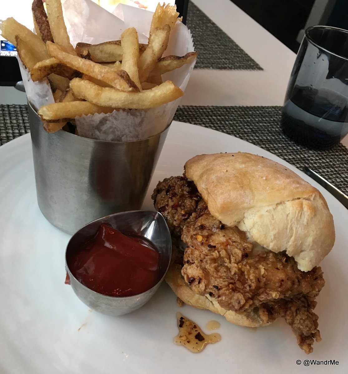 Dining at CLASSIFIED: United's "secret" restaurant in Newark ...